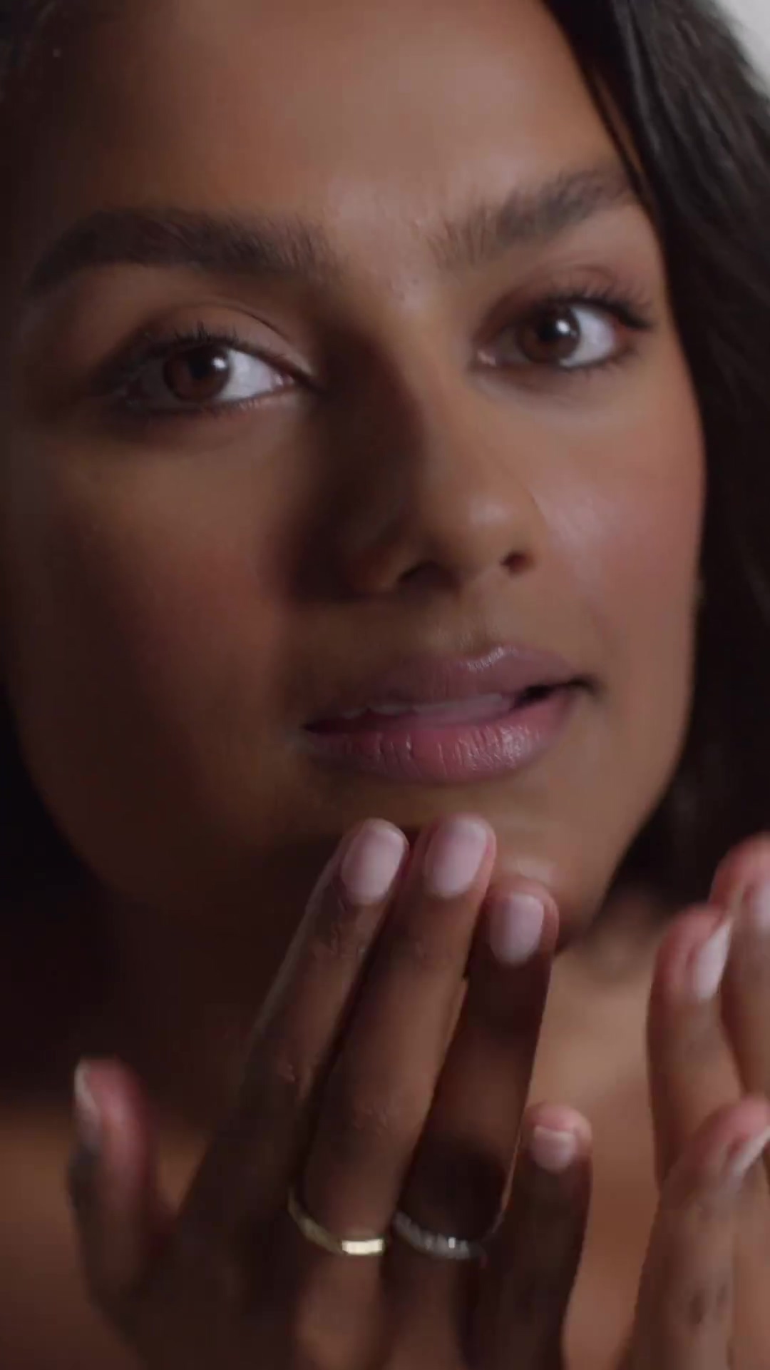 'Icons' Ad - Screencaps - icons054 - Simone Ashley Source